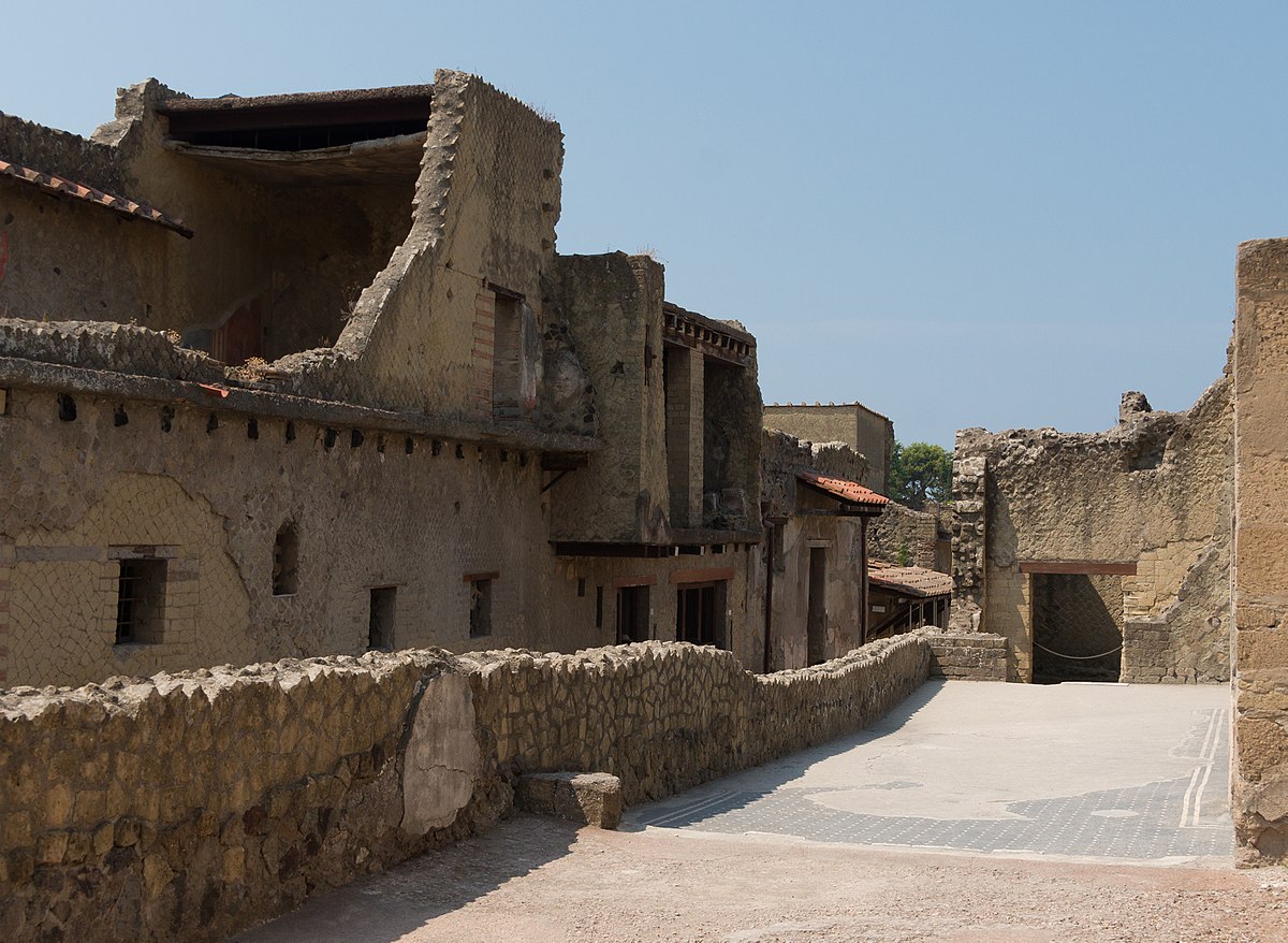 Herculaneum: Italy, History, Archaeological Park, & Map – Roman Empire